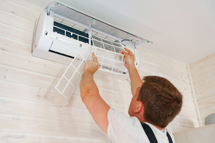 5 Reasons DIY AC Filter Replacement Isn’t Always the Best Idea